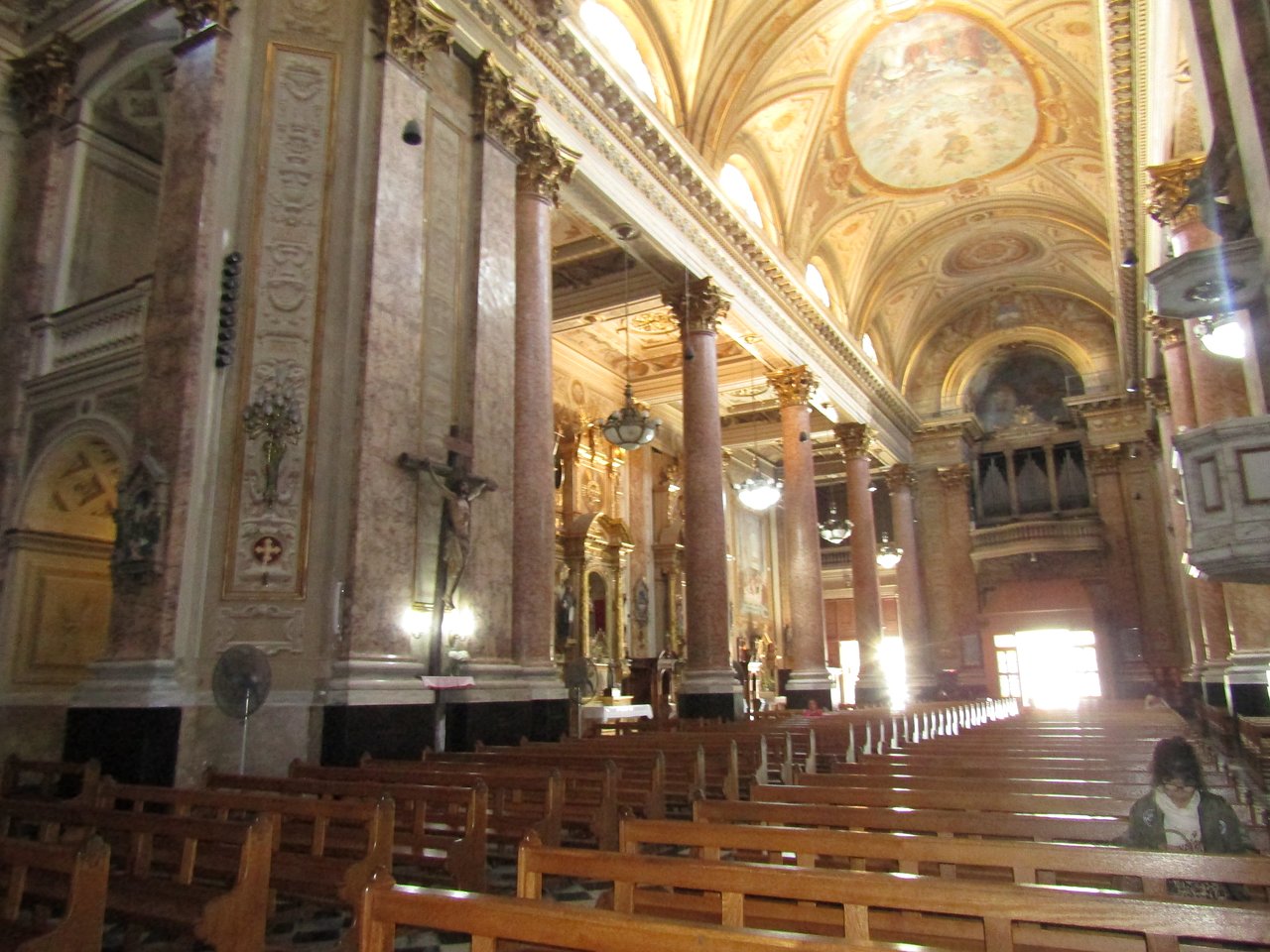 “Pidamos que Dios nos ayude a amar la Eucaristía”, dijo el padre Martín ...