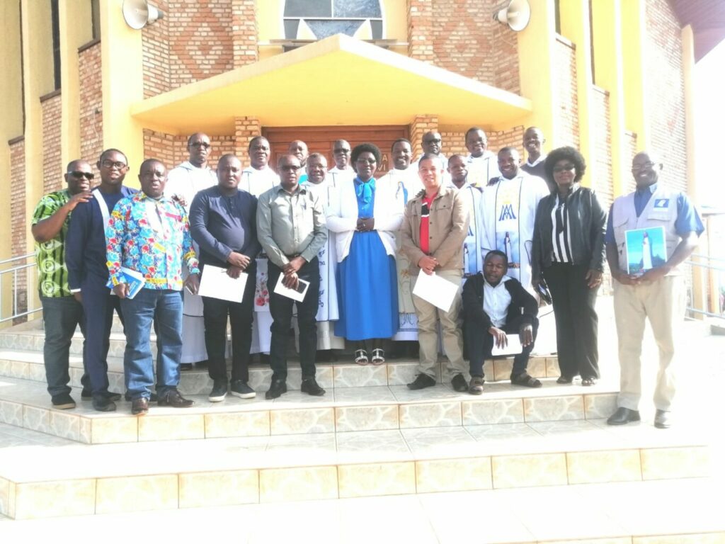 Formación en Kibeho: La alegría de aprender rezando el proyecto de Radio María - RM Mundial