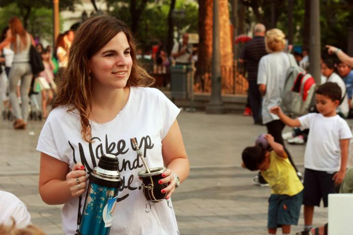 Estás cerca, muy cerca - RM Joven